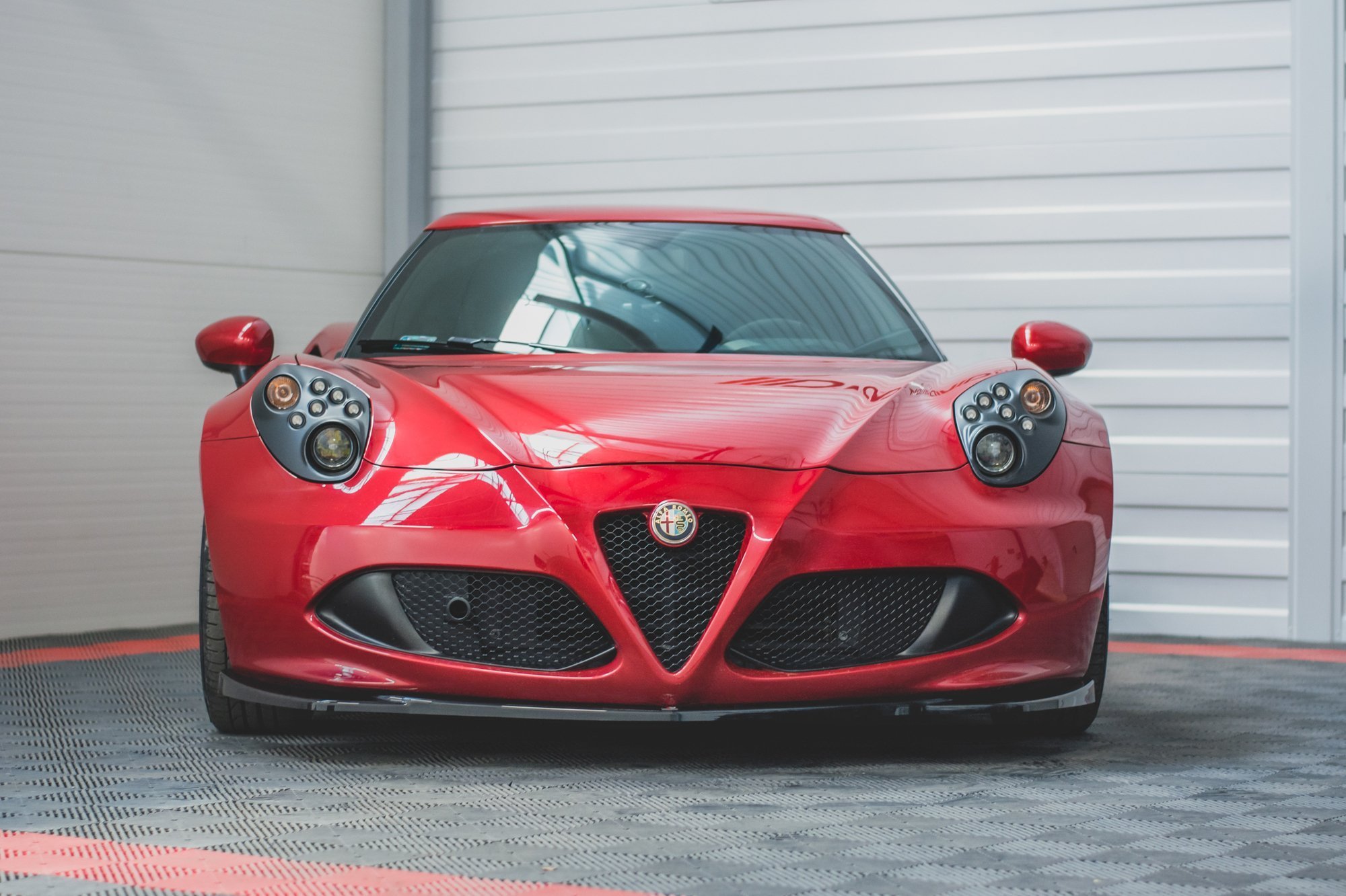Maxton Design Przedni Splitter Alfa Romeo 4C AL-4C-FD1G - OPSHOLDERS