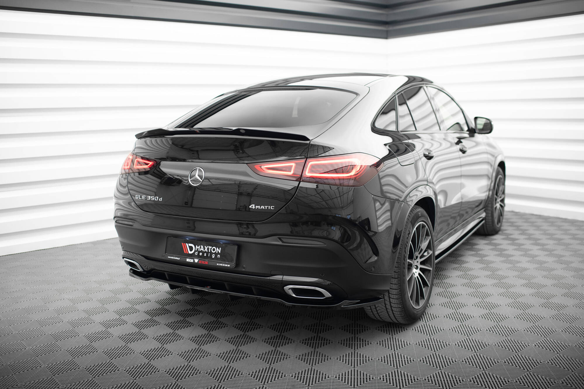 Maxton Design Achtersplitter (met verticale spijlen) Mercedes-Benz GLE ...
